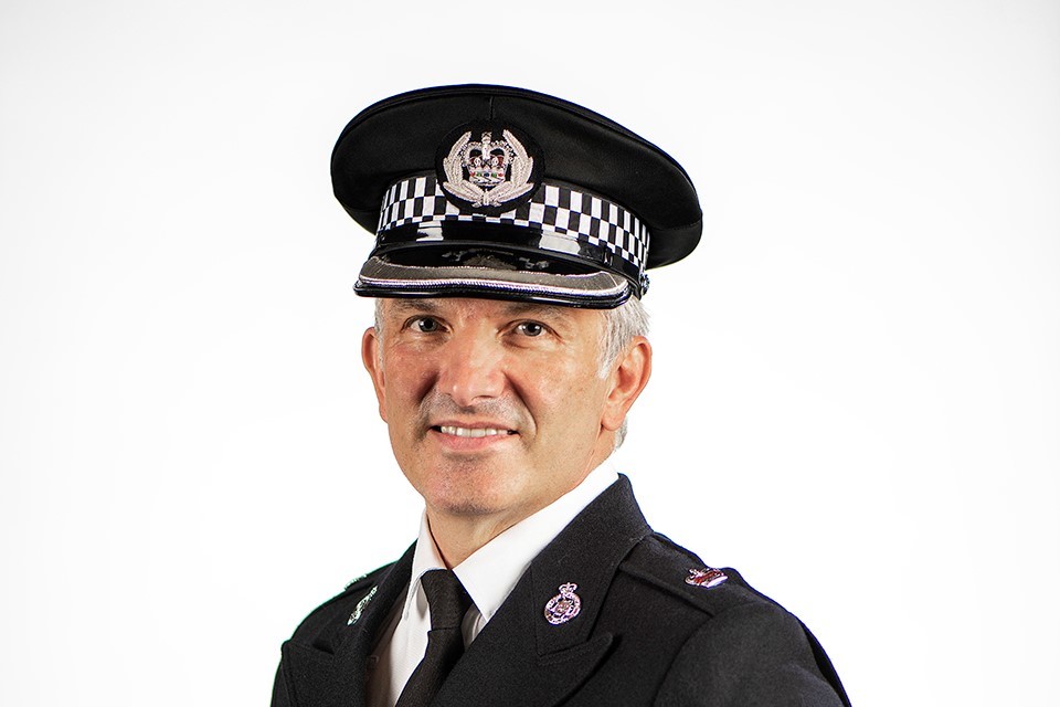 MDP Superintendent Trevor Clark awarded Queen’s Police Medal - GOV.UK