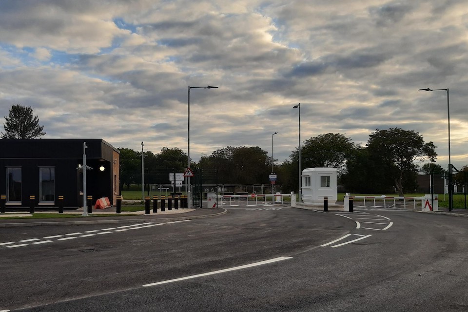 DM Kineton new, safer access and main entrance completed - GOV.UK