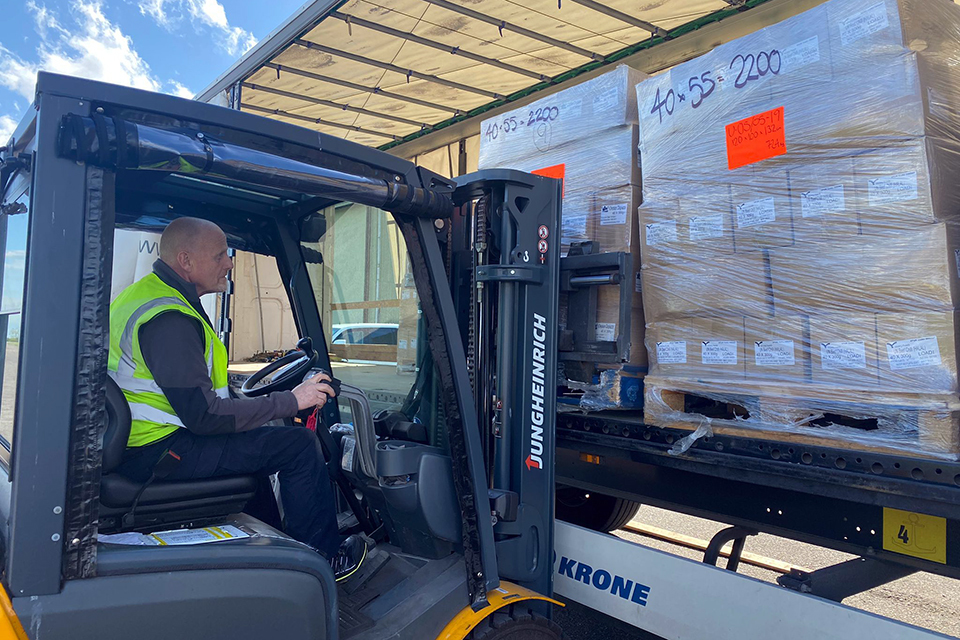UK medical aid donations to Ukraine to reach 11 million items - GOV.UK