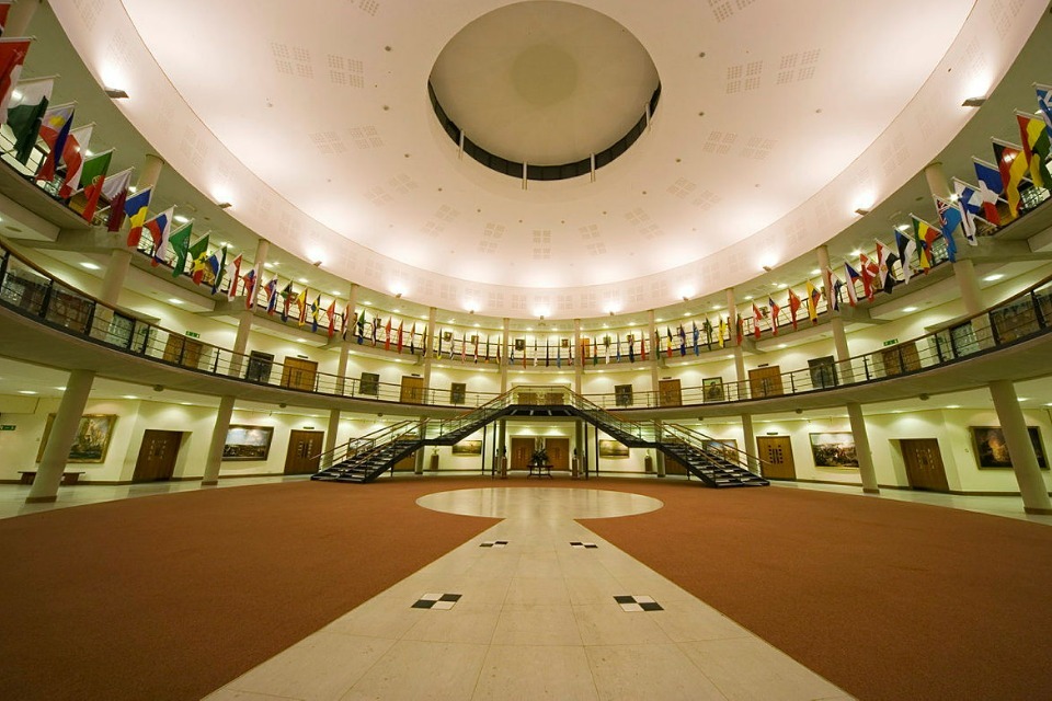 Integration by Instinct: Educating our Future Leaders - GOV.UK