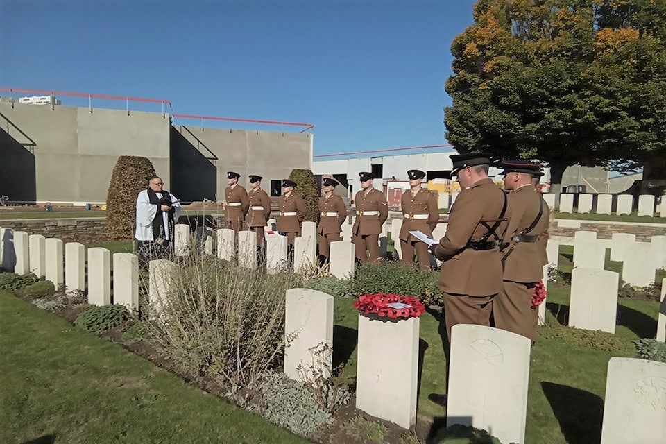 Graves of six Great War soldiers rededicated - GOV.UK