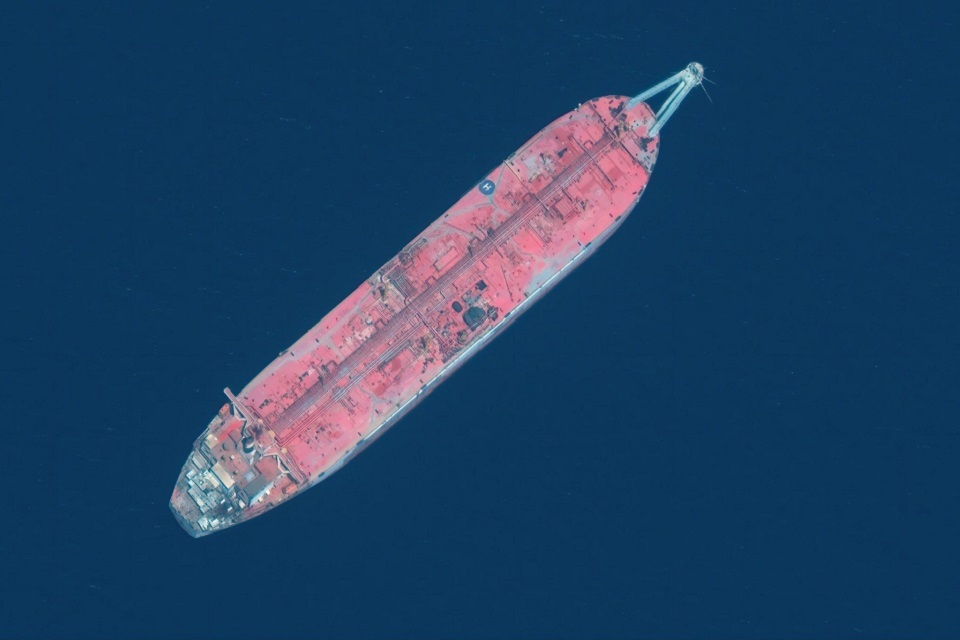 UK unlocks funding for operation to avert major oil spill from Red Sea ...