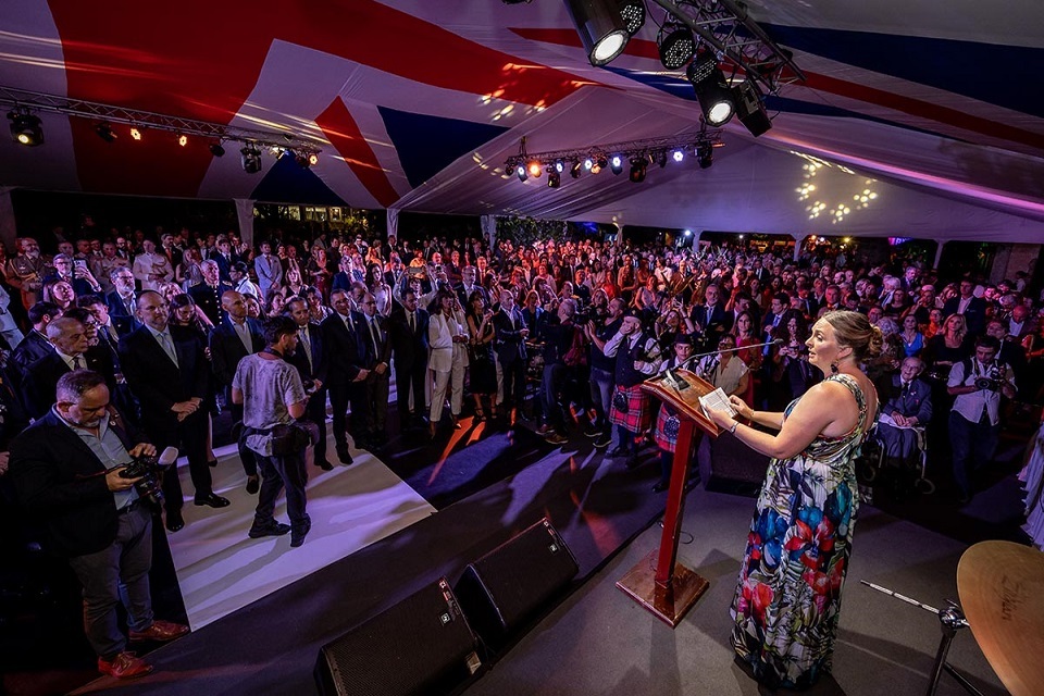 El Cumpleaños del Rey en la Embajada Británica en Argentina - GOV.UK