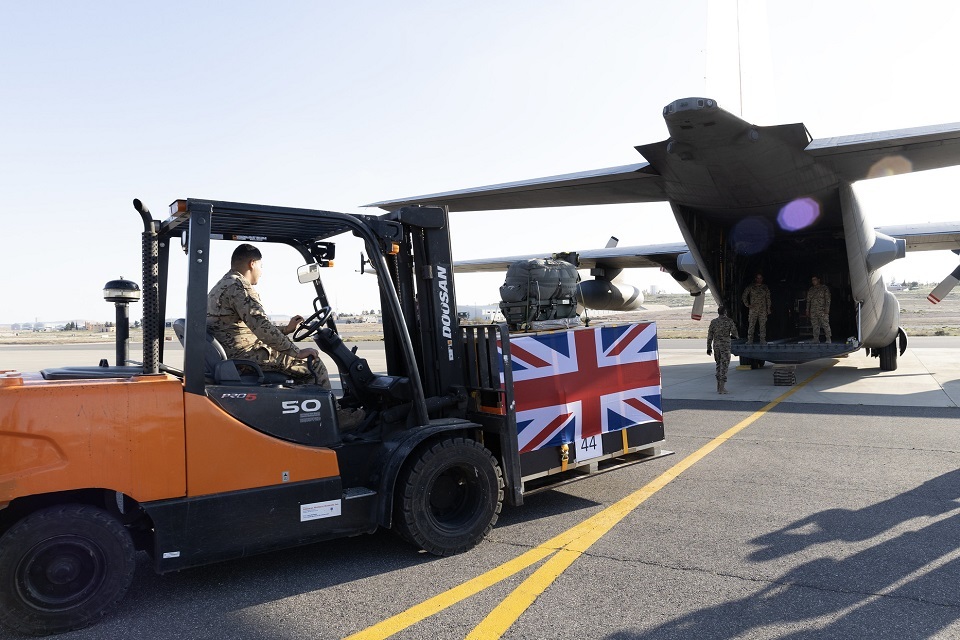 UK and Jordan drop life-saving aid to Gaza hospital - GOV.UK