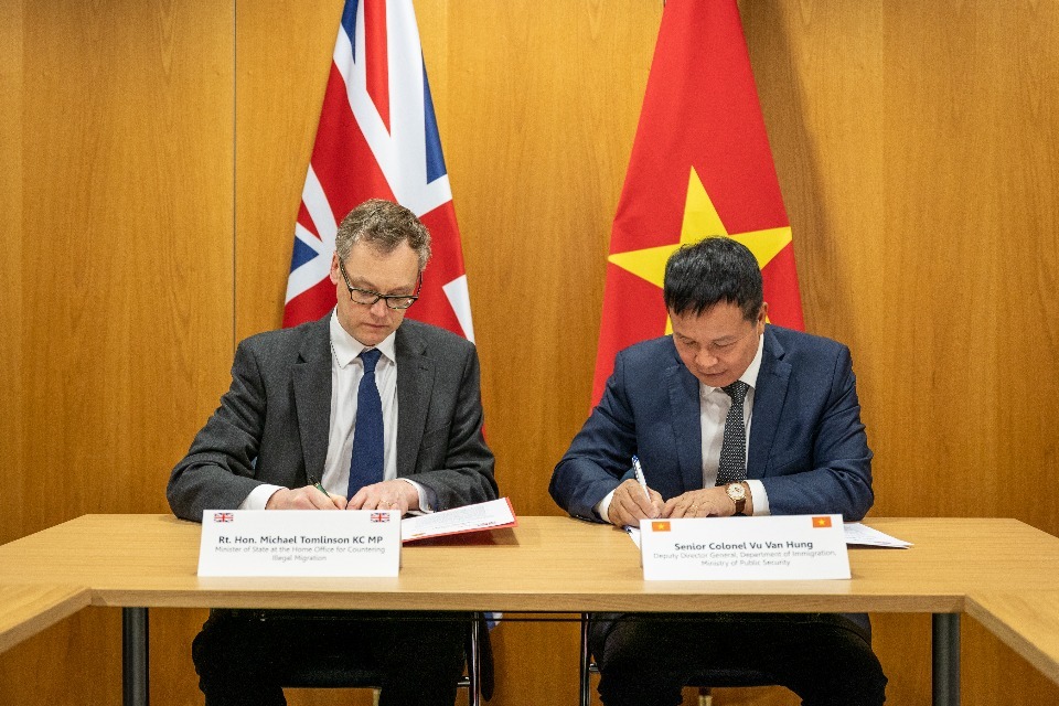 UK, Vietnam Ink Pact on Illegal Migration | Mirage News