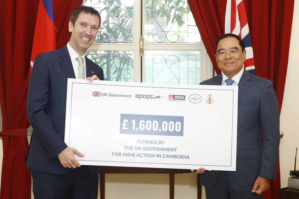 The UK renews £1.6M for Cambodia mine action - GOV.UK